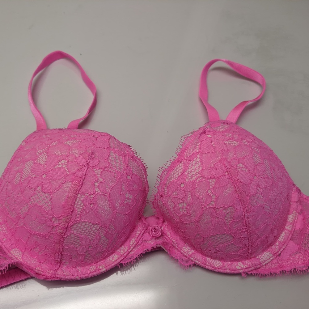Victoria's Secret 34a Pushup Bra - Gem